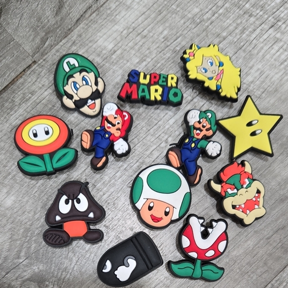Nintendo | Other | 3 Nintendo Super Mario Red And Green Croc Charms ...